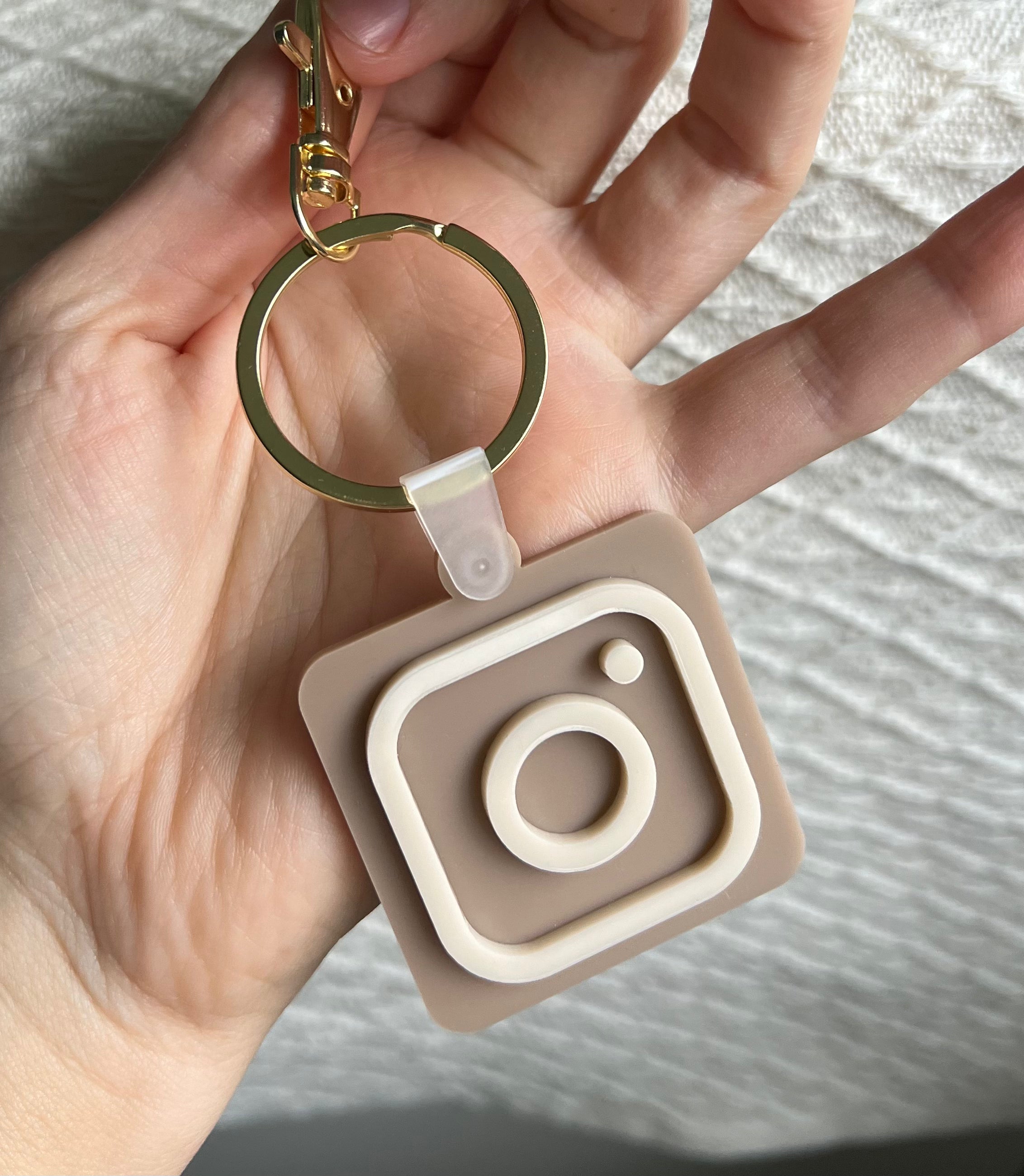 QR Code Keyring – Hey Mickey